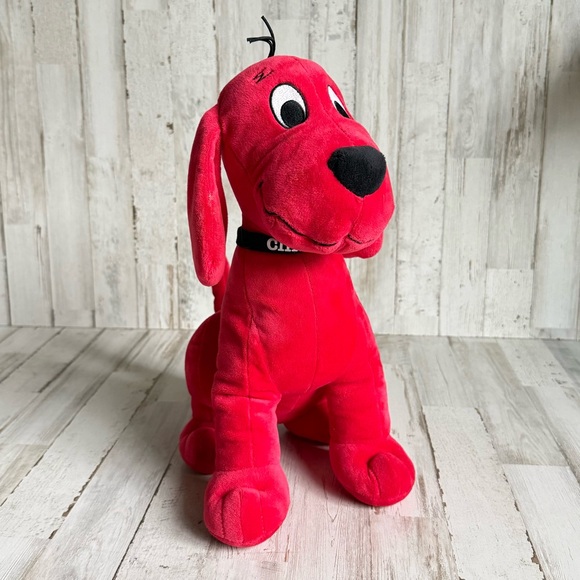 Toys | Clifford The Big Red Dog Plush | Poshmark